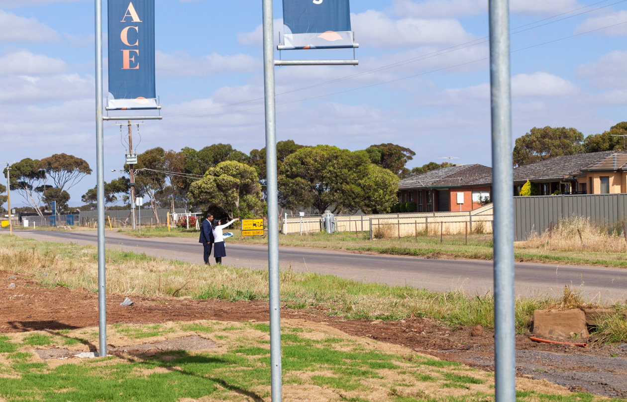 Tarneit West Station